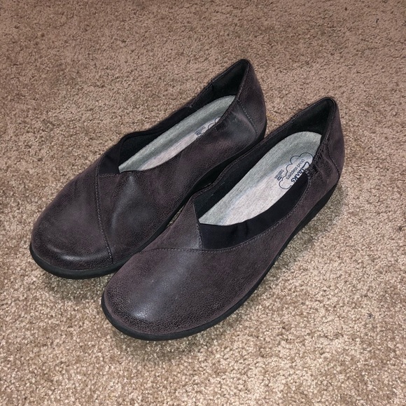 Clarks | Shoes | Clarks Cloud Steppers Slip On Shoes | Poshmark